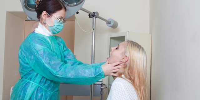 Ali Lowe: Get ‘Lip Fit’ to Avoid Cancer