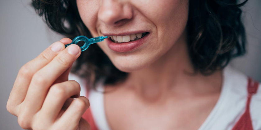Curaprox: Peri-Implant Challenge