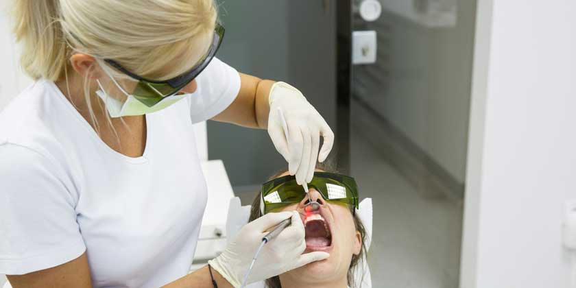 Lasers in Dental Implantology